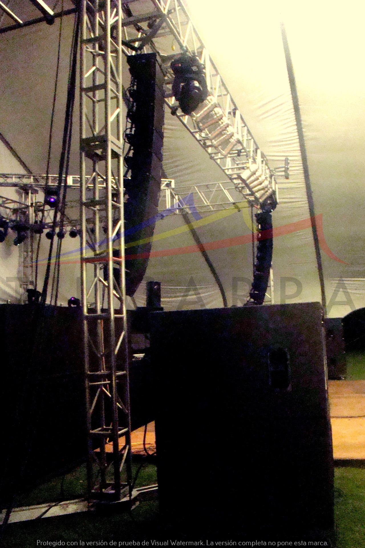 Alquiler de tarimas para eventos Bogota, Tarimas truss, tarimas ...