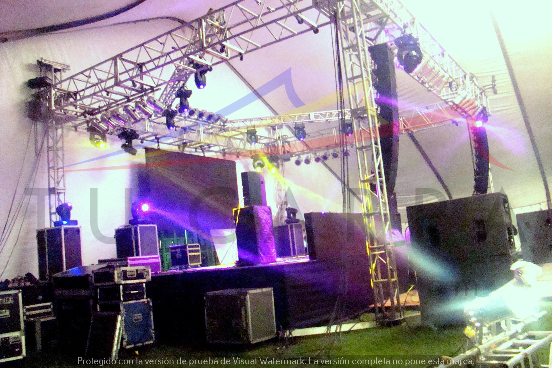 Alquiler de tarimas para eventos Bogota, Tarimas truss, tarimas ...